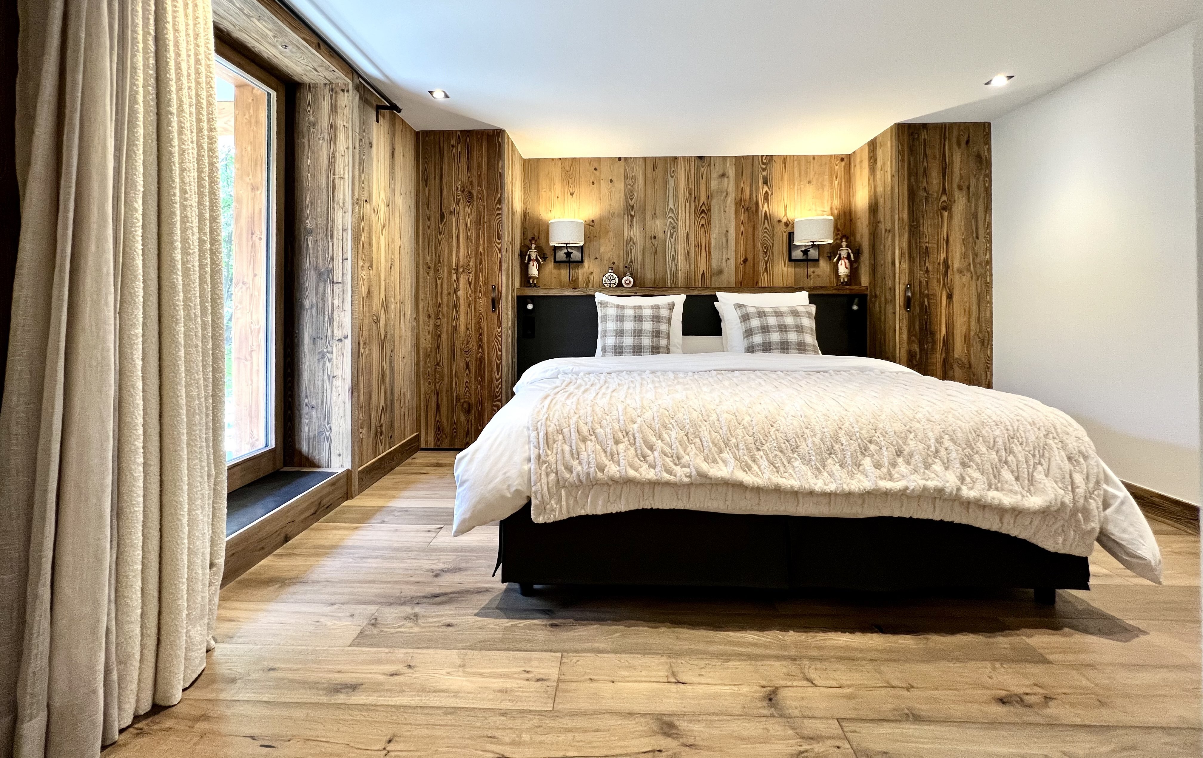 Chalet Golden Eagle - Courchevel in Courchevel, France « Le Ski