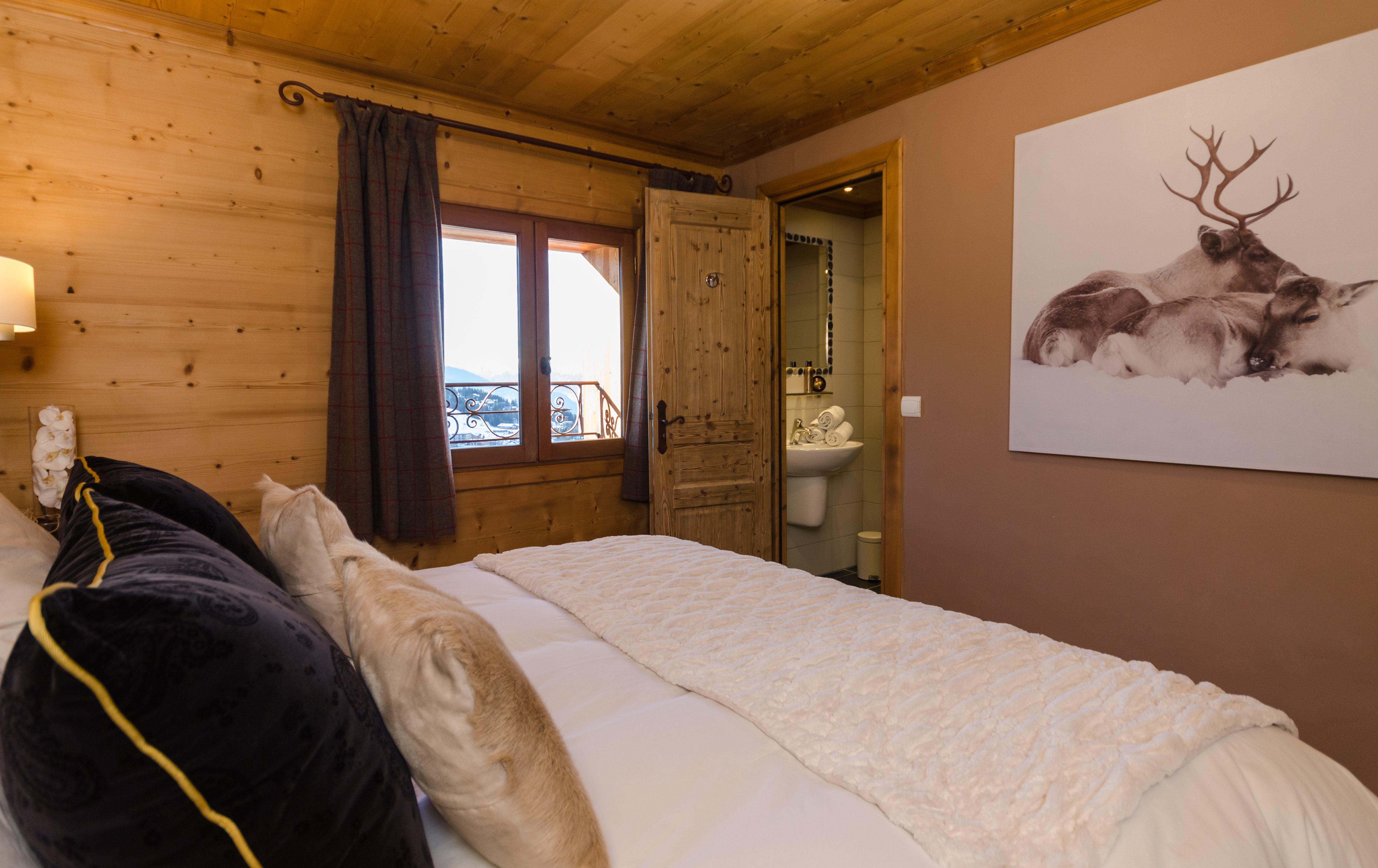 Chalet Golden Eagle - Courchevel in Courchevel, France « Le Ski